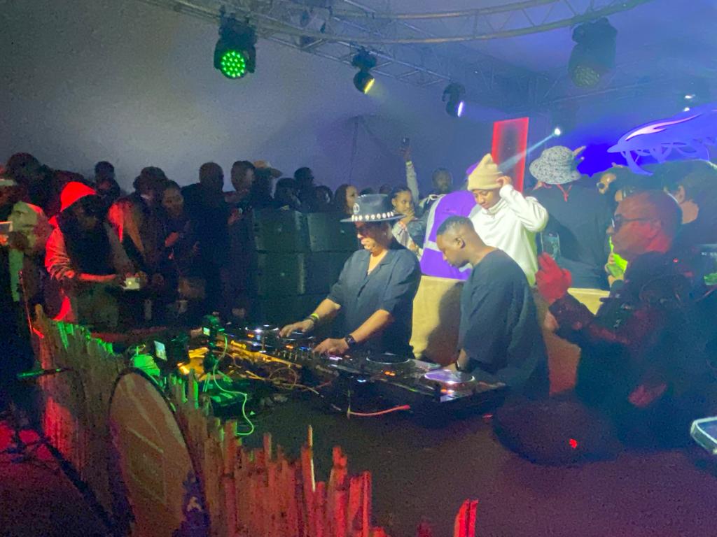 Do It For Radio Heads Road Trip To Kunye Pretoria